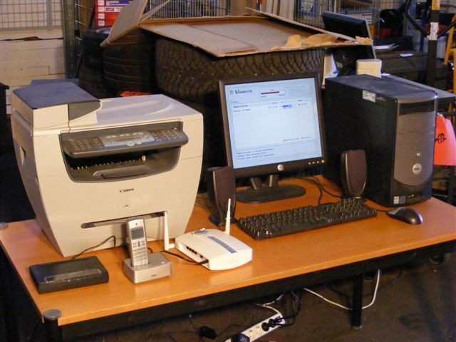 Netauktion - Dator Dell Dimension 3000