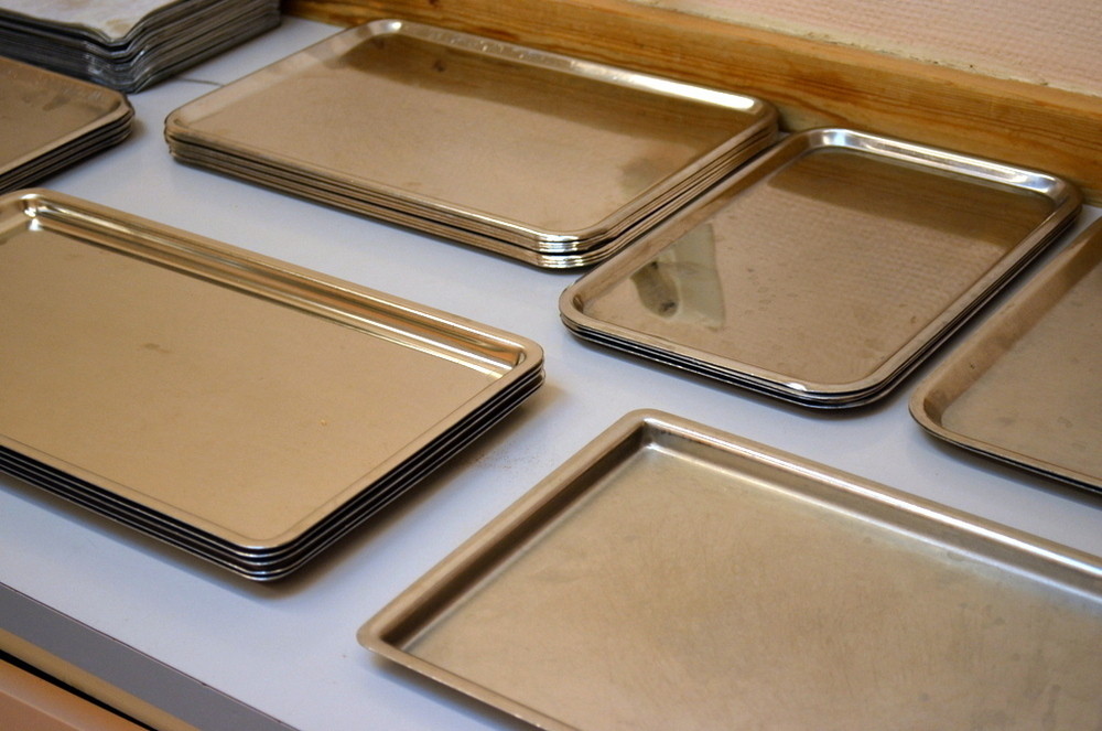 Netauktion - Rostfria serveringsfat