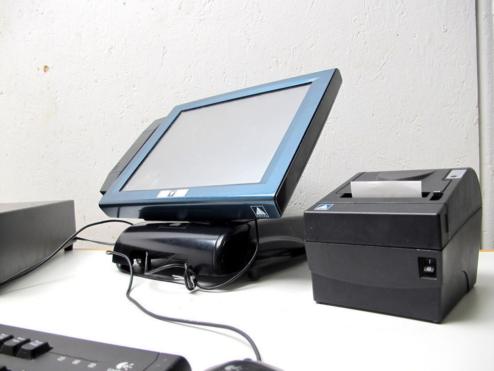 Netauktion - Kassasystem med touchscreen, Trivec EP