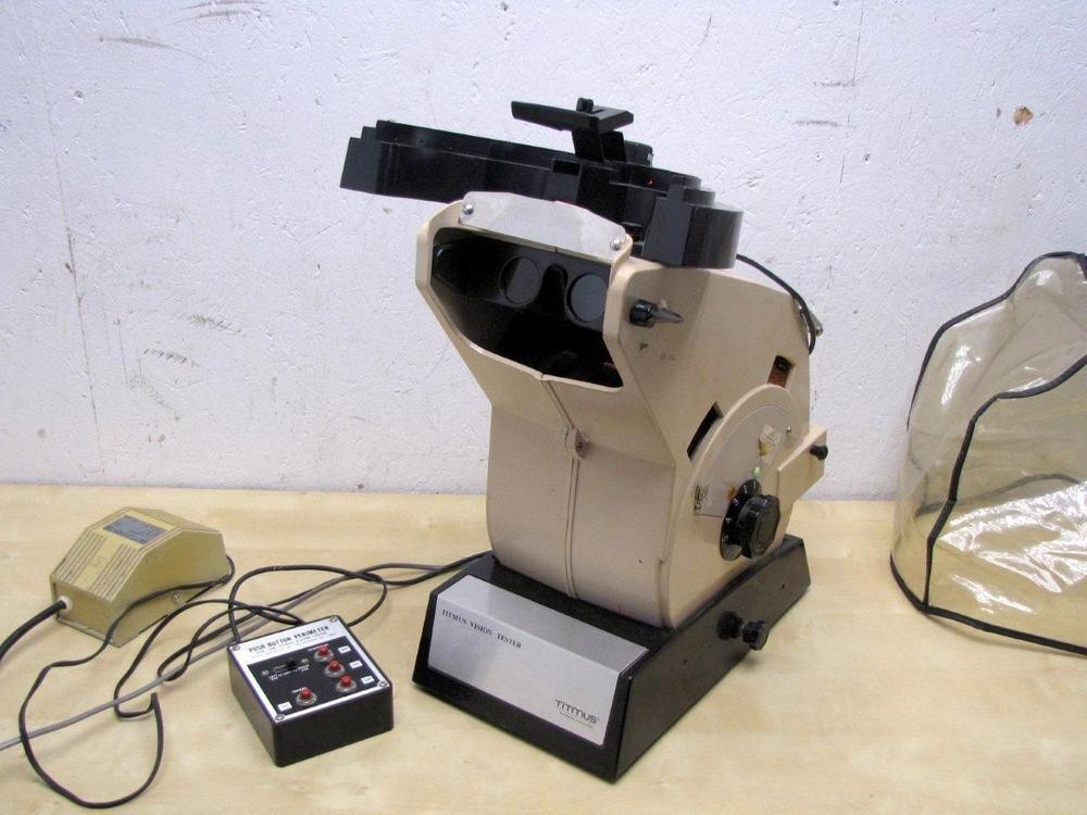 Netauktion - Syntestapparater Titmus Vision Tester