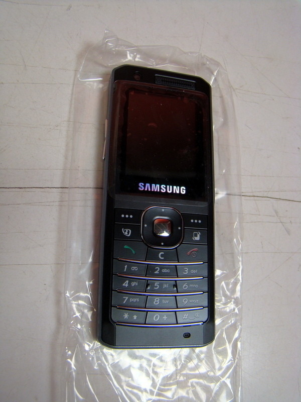 Netauktion - Samsung SGH-Z150 Ultra slim, 5st