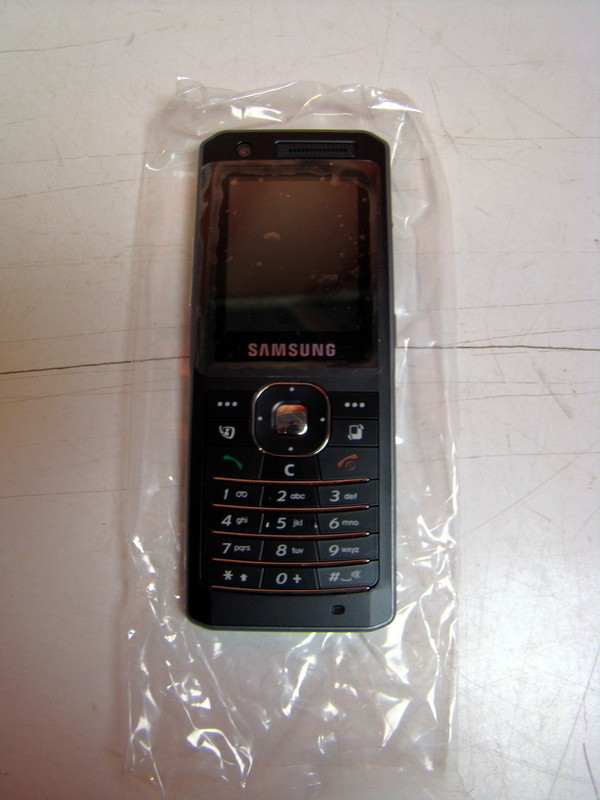 Netauktion - Samsung SGH-Z150 Ultra slim, 5st