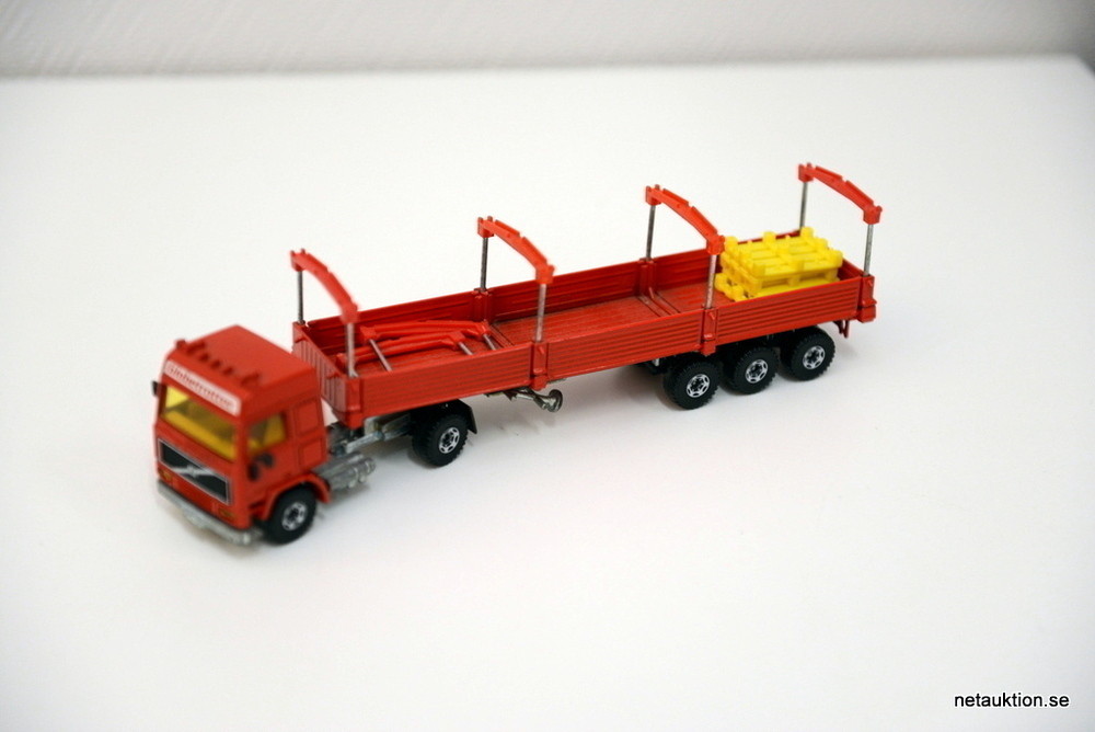 Netauktion - Volvo F12 Globetrotter, dragbil
