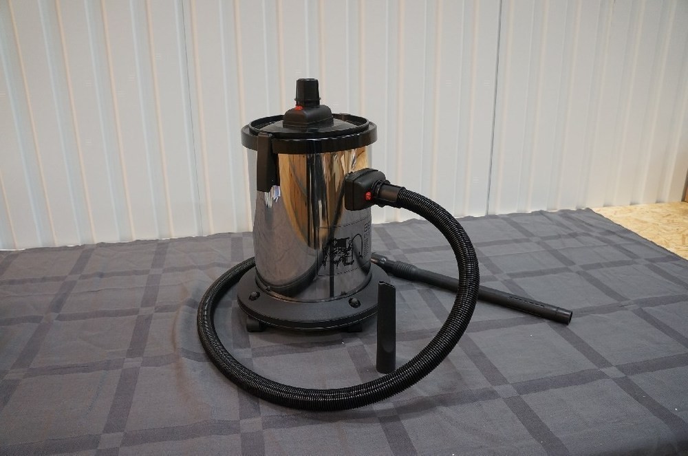 Netauktion - Rostfri föravskiljare med flottör och tygfilter