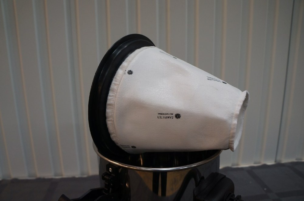 Netauktion - Rostfri föravskiljare med flottör och tygfilter