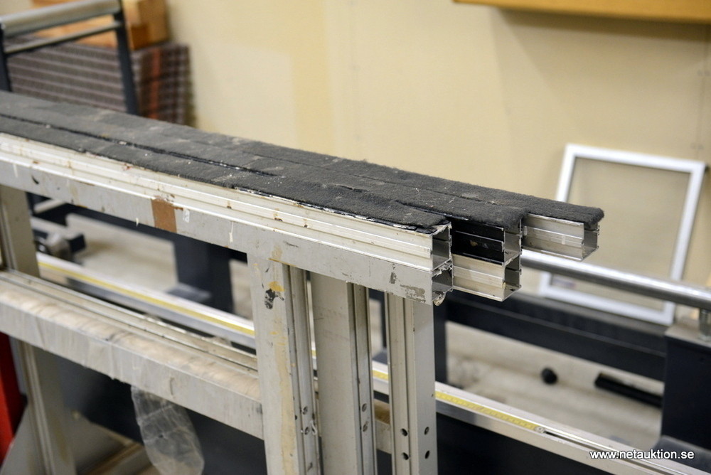 Netauktion - 3st bockar i aluminium