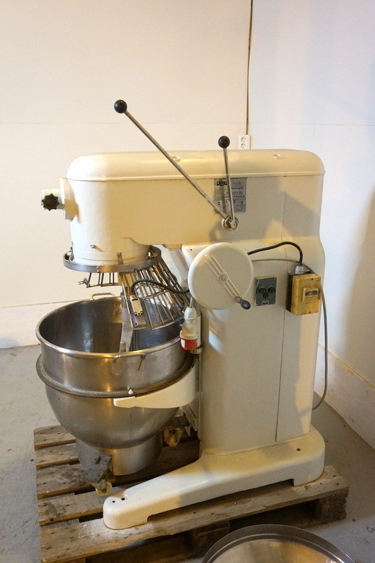 Netauktion - Degblandare Tripas