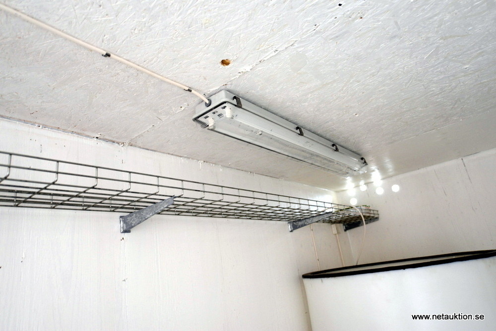 Netauktion - Isolerad 20 fots container