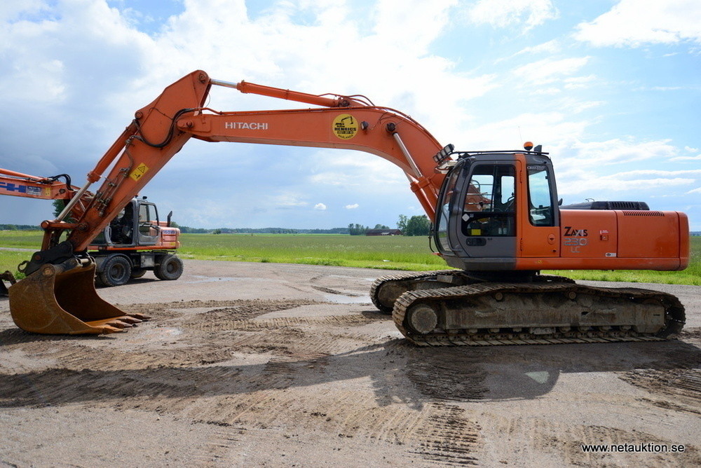 Netauktion - Bandgrävare Hitachi 230