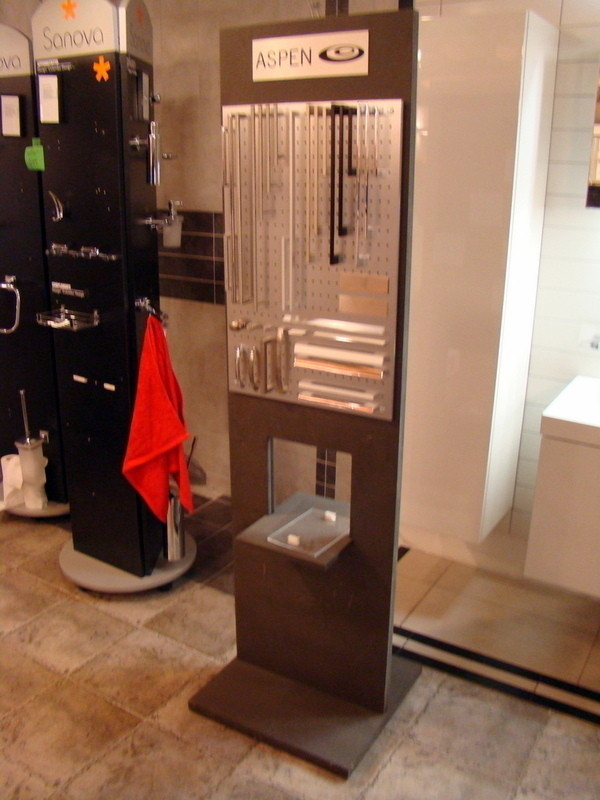 Netauktion - Exponeringsställ med beslag, Aspen