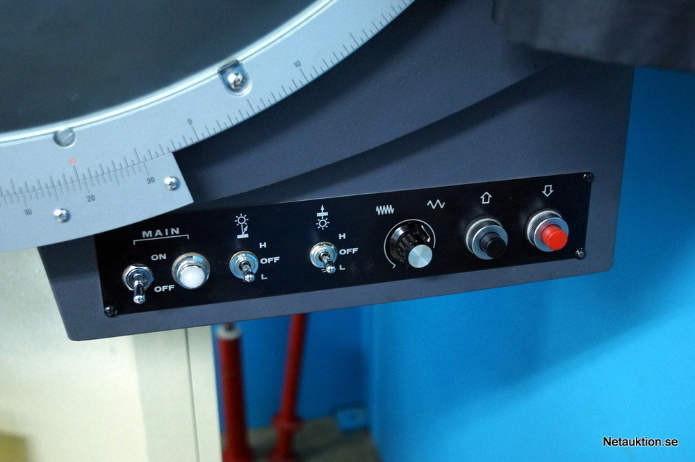 Netauktion - Nikon V-24B Profile Projector