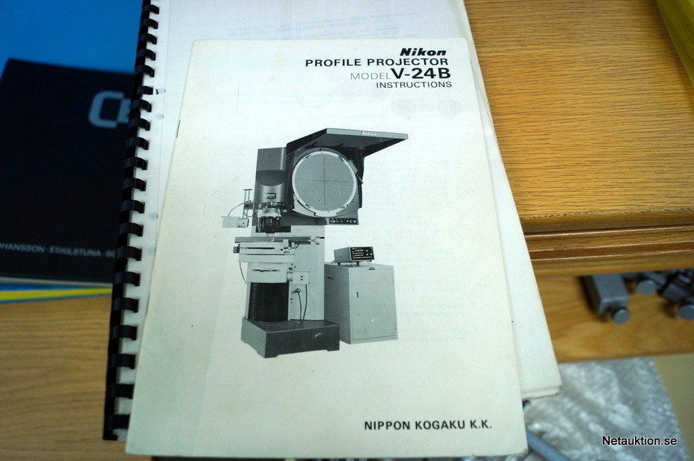 Netauktion - Nikon V-24B Profile Projector