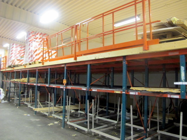 Netauktion - Brädlager/entresol