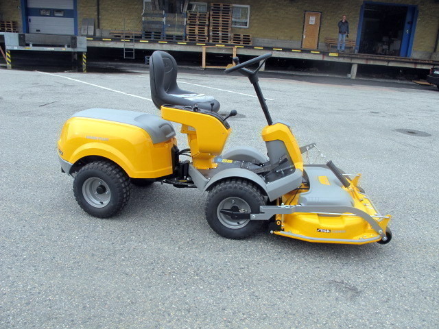 Netauktion - Åkgräsklippare, Stiga Park Plus