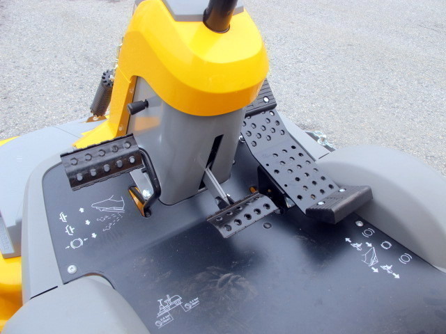 Netauktion - Åkgräsklippare, Stiga Park Plus