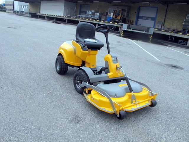 Netauktion - Åkgräsklippare, Stiga Park Plus