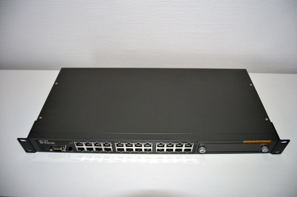 Netauktion - Dlink switch 16 portar