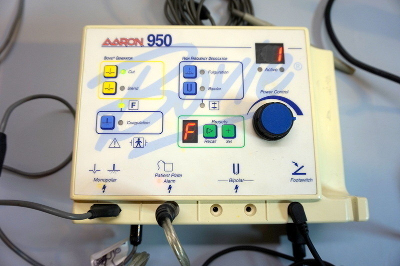 Netauktion - Bovie Aaron 950 High Frequency Electrosurgical