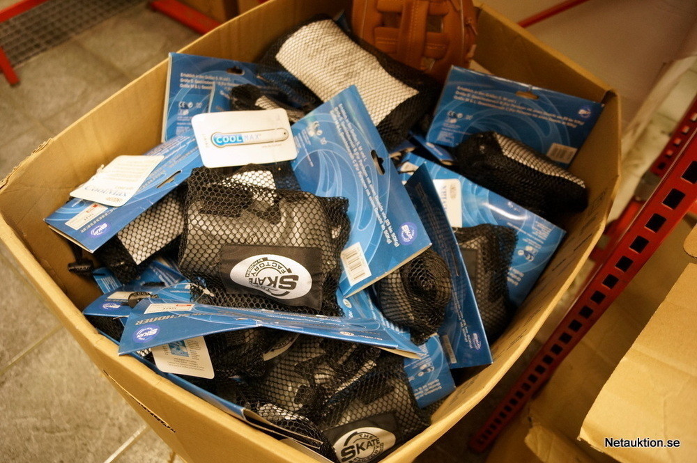 Netauktion - Kläder för barn och ungdom