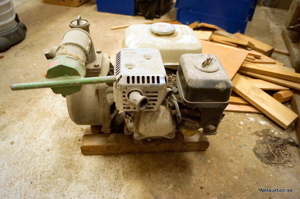 Netauktion - Bensindriven vattenpump