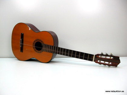 Netauktion - Akustisk gitarr, Almirez
