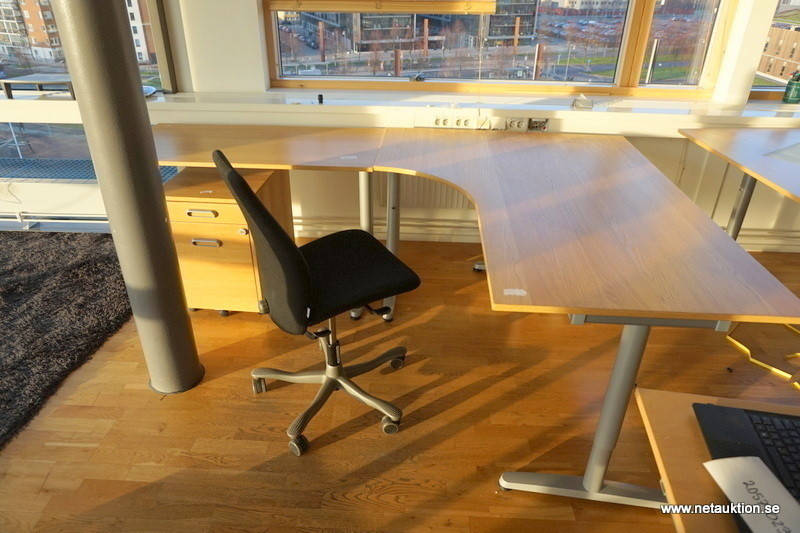 Netauktion - Arbetsplats Ikea och Kinnarps