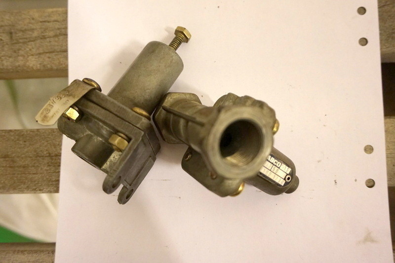 Netauktion - Tryckventiler, 2st