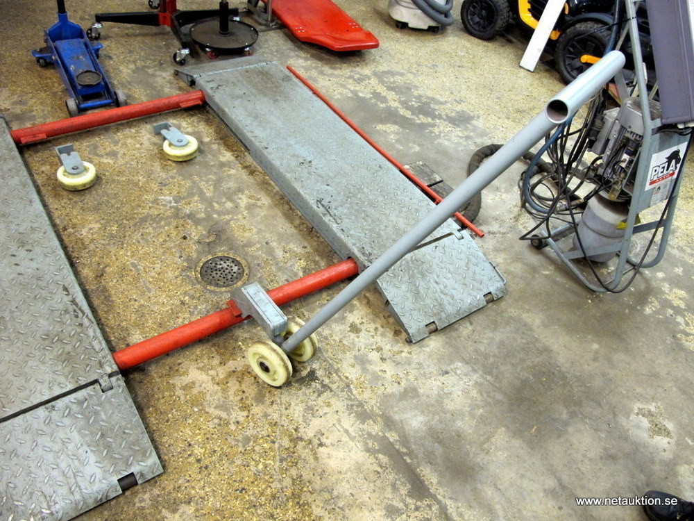 Netauktion - Billyft i saxmodell