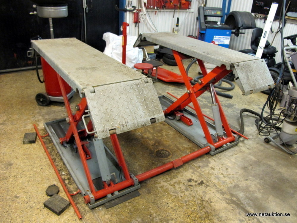 Netauktion - Billyft i saxmodell