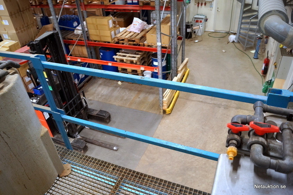 Netauktion - Entresolplan 175x670cm