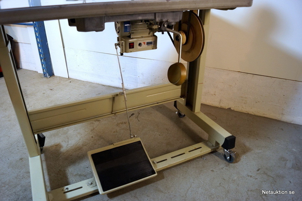 Netauktion - Cobra class 17 symaskin