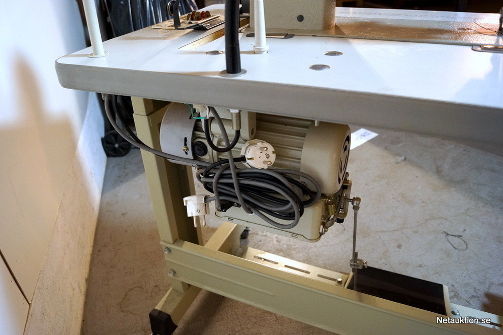 Netauktion - Cobra class 17 symaskin