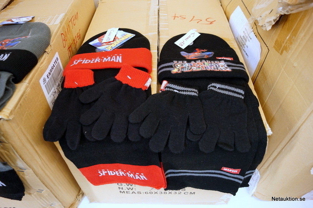 Netauktion - Ca 250st vinterset för barn