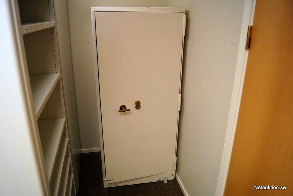 Netauktion - Kassaskåp, Hadak
