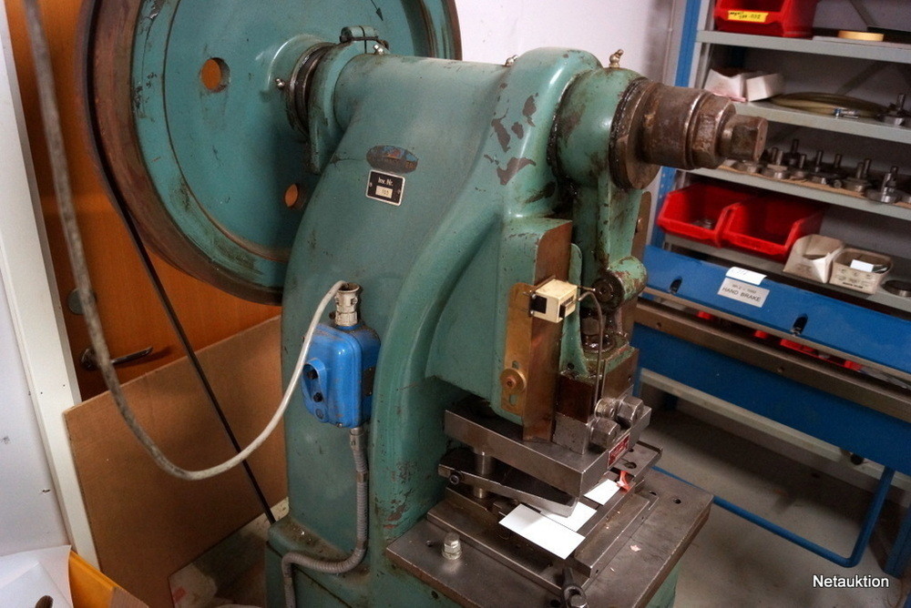 Netauktion - Excenterpress inkl tillbehör