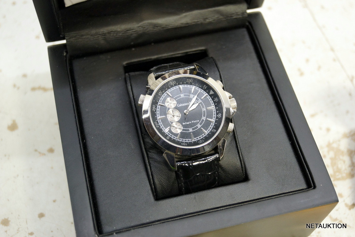 Netauktion - Klocka, manschettknappar & spegel