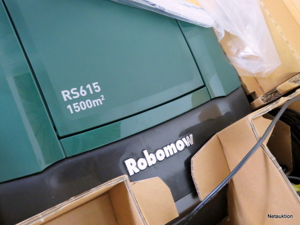 Netauktion - Robotgräsklippare Robomow RS615 (nypris ca 16.500 kr)