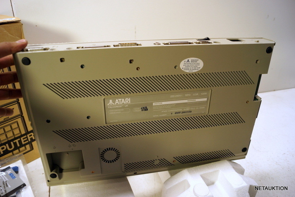 Netauktion - Atari Falcon 030