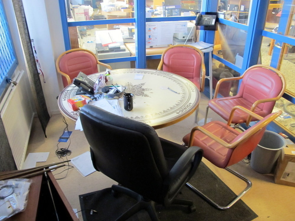 Netauktion - Till salu via auktion Fikarum