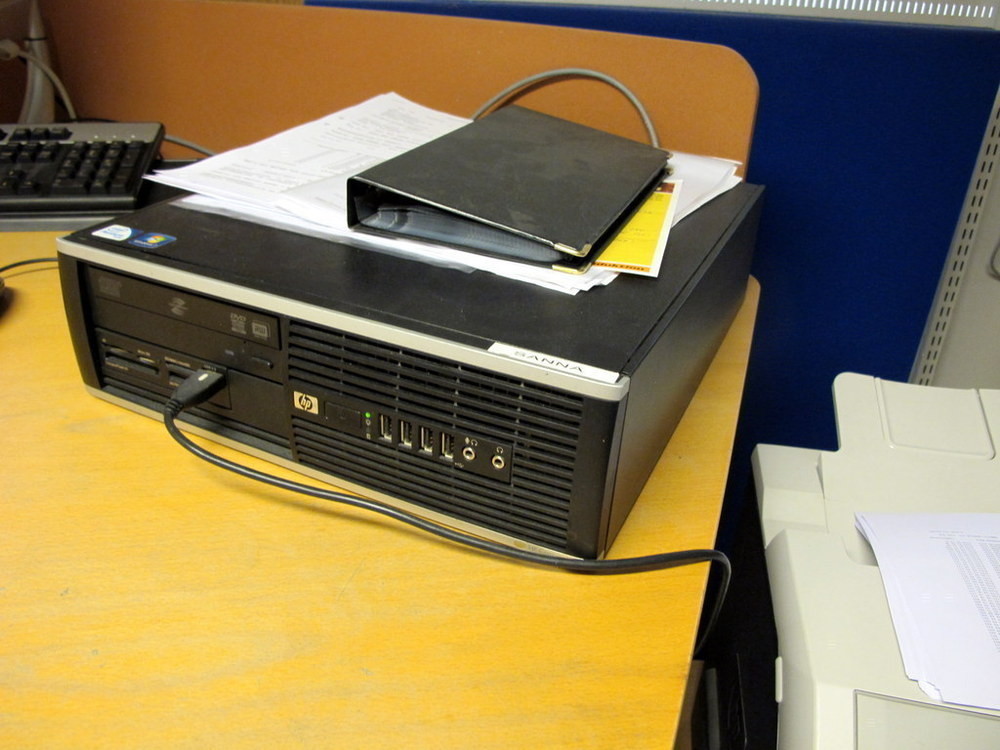 Netauktion - Stationär dator och skrivare, HP