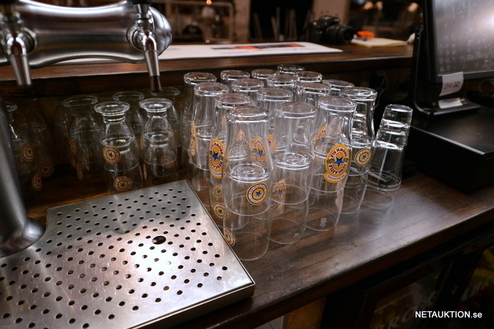 Netauktion - Barbåge och glas