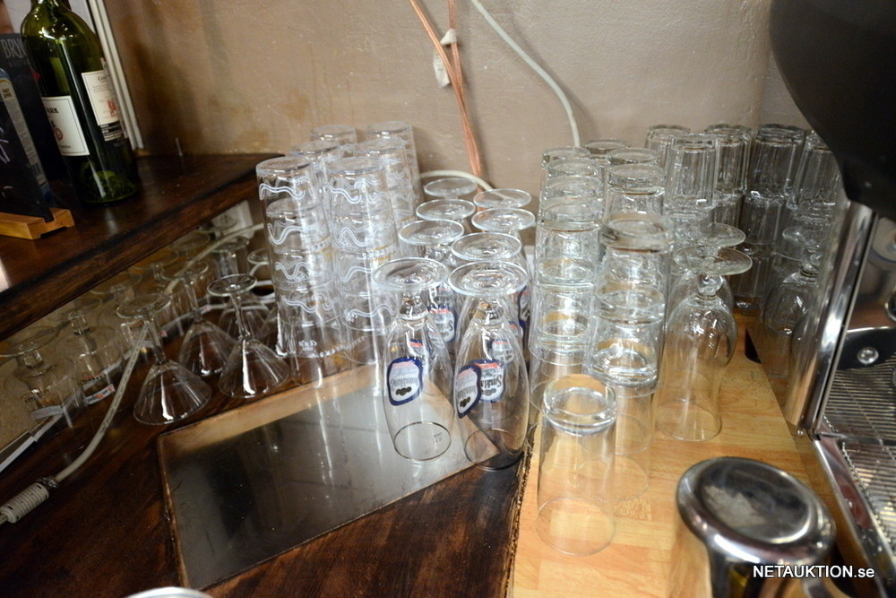 Netauktion - Barbåge och glas