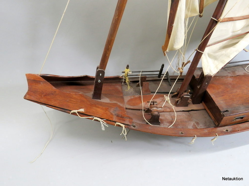 Netauktion - Båtmodell, djonk