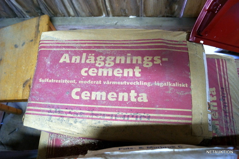 Netauktion - En pall cement