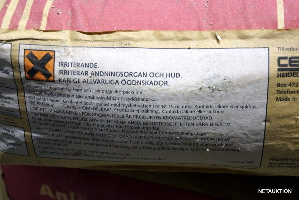 Netauktion - En pall cement
