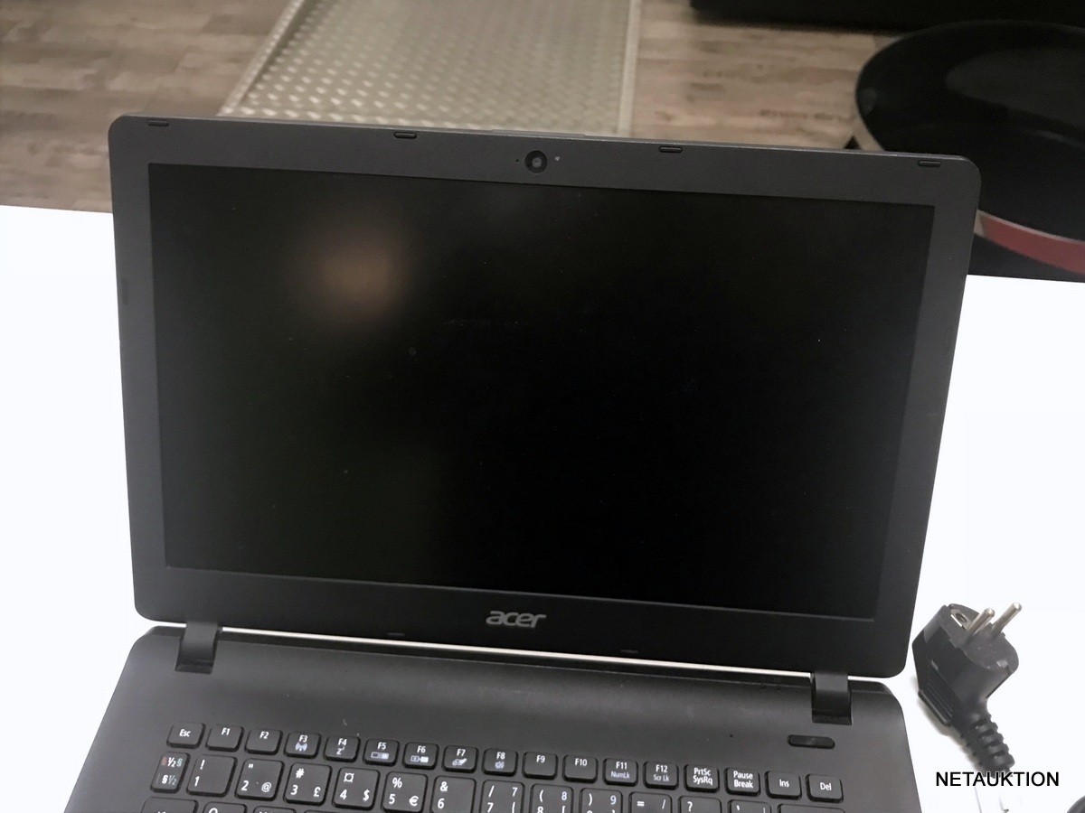 Netauktion - Laptop, Acer Aspire ES1-311 (3)
