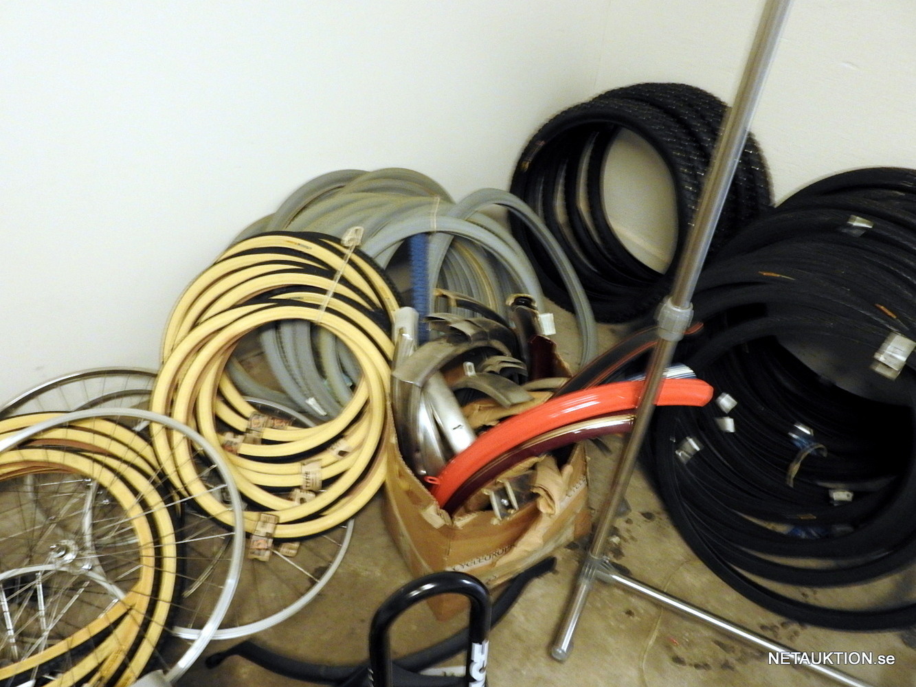 Netauktion - Cyklar + cykeldelar