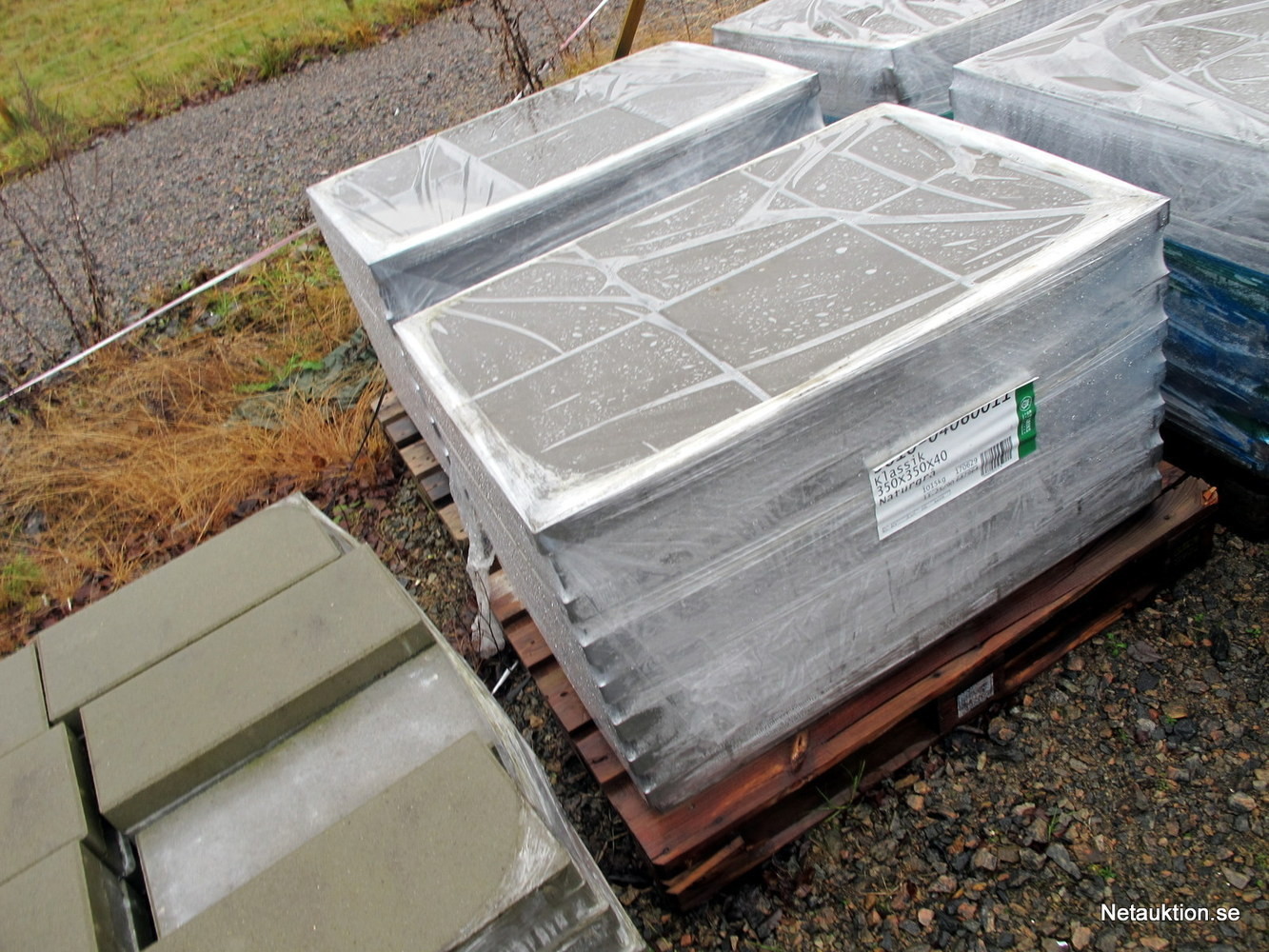 Netauktion - Marksten, 35x35cm, 2 pallar