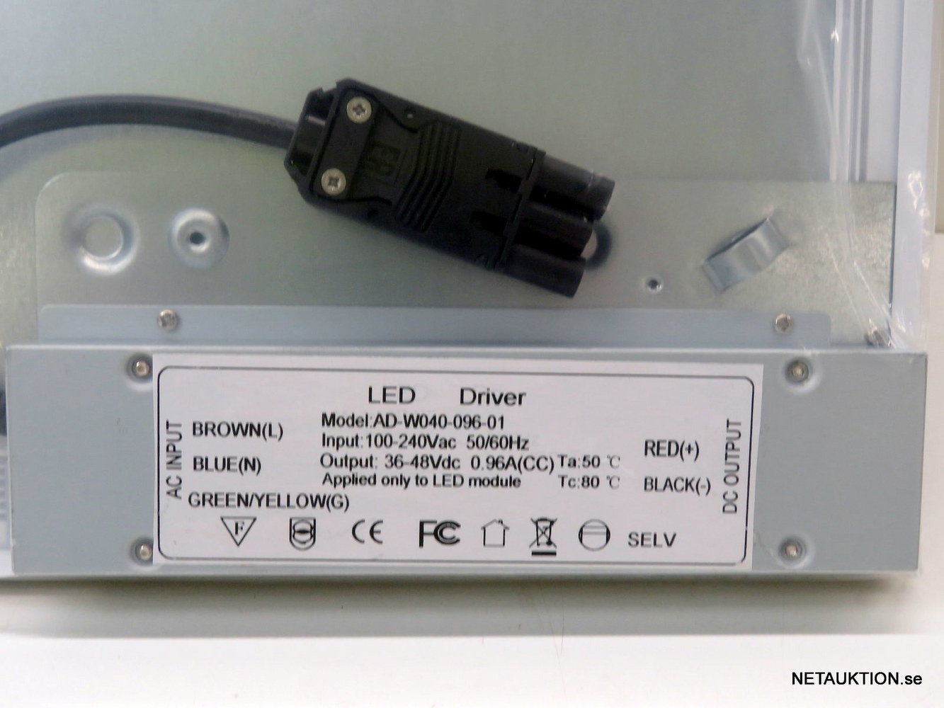 Netauktion - 2st LED-paneler från PA