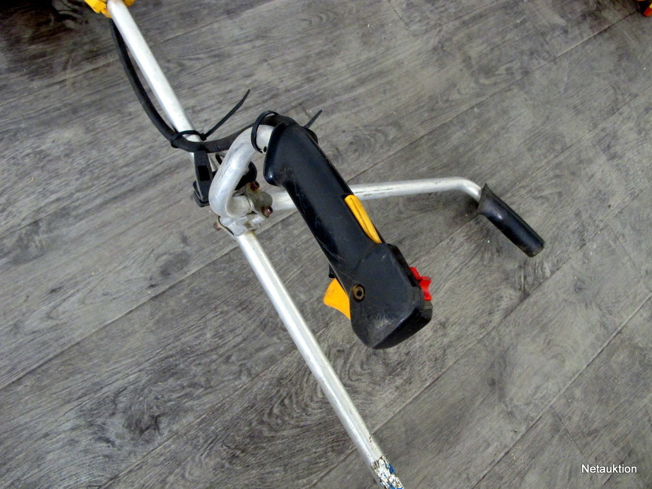 Netauktion - Grästrimmer, Partner